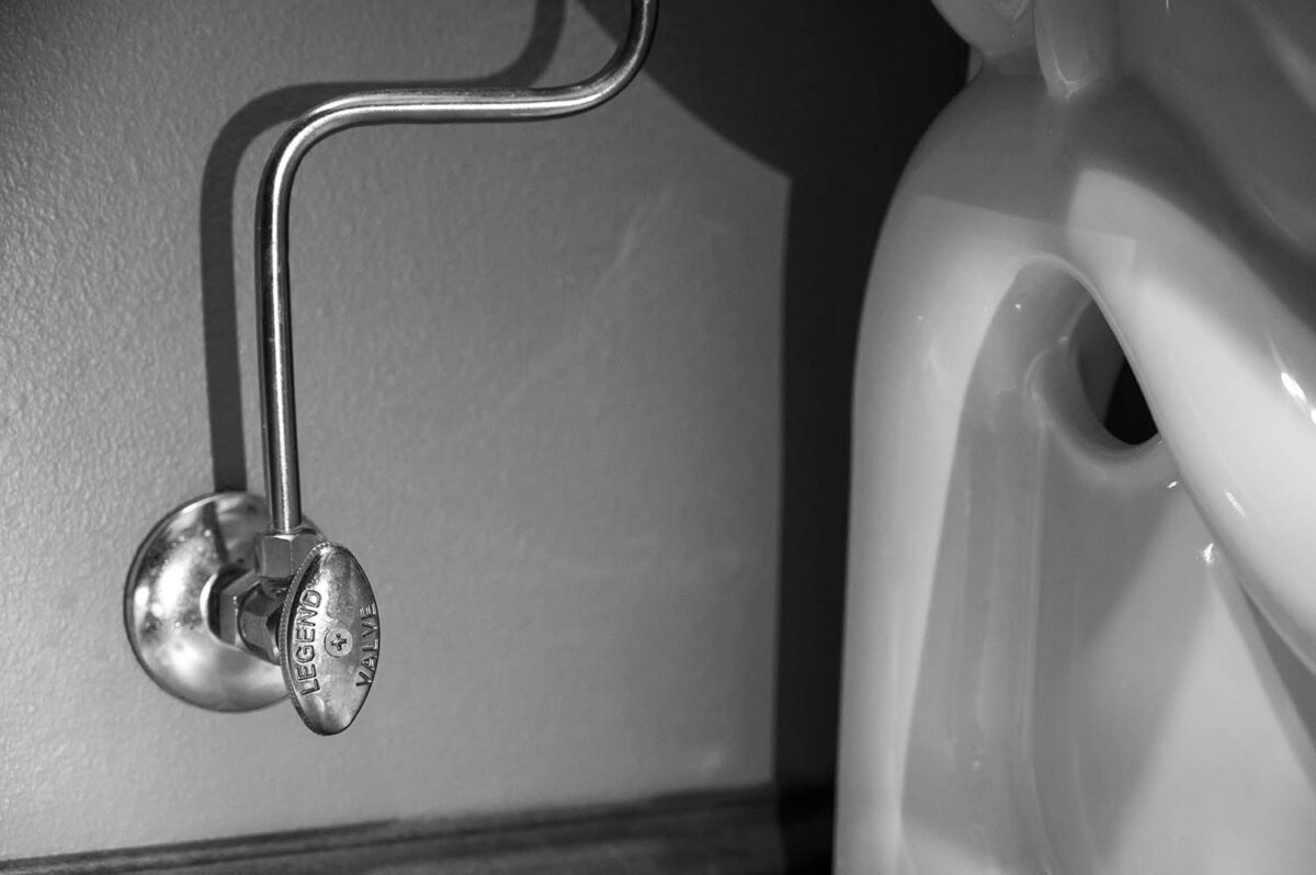 Shutoff Valve Replacement - Emergency Plumbing Services